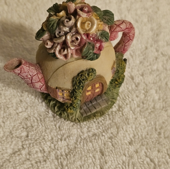 Art | Vintage Ceramic World Pink Floral Teapot Opens To Bear House 1998 ...